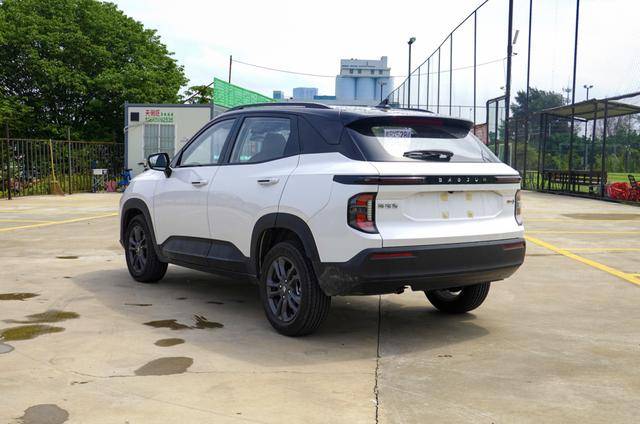 年轻人的第一台车，8万就有CVT，配钻石标比现代ix25、奕跑帅很多_搜狐汽车_搜狐网