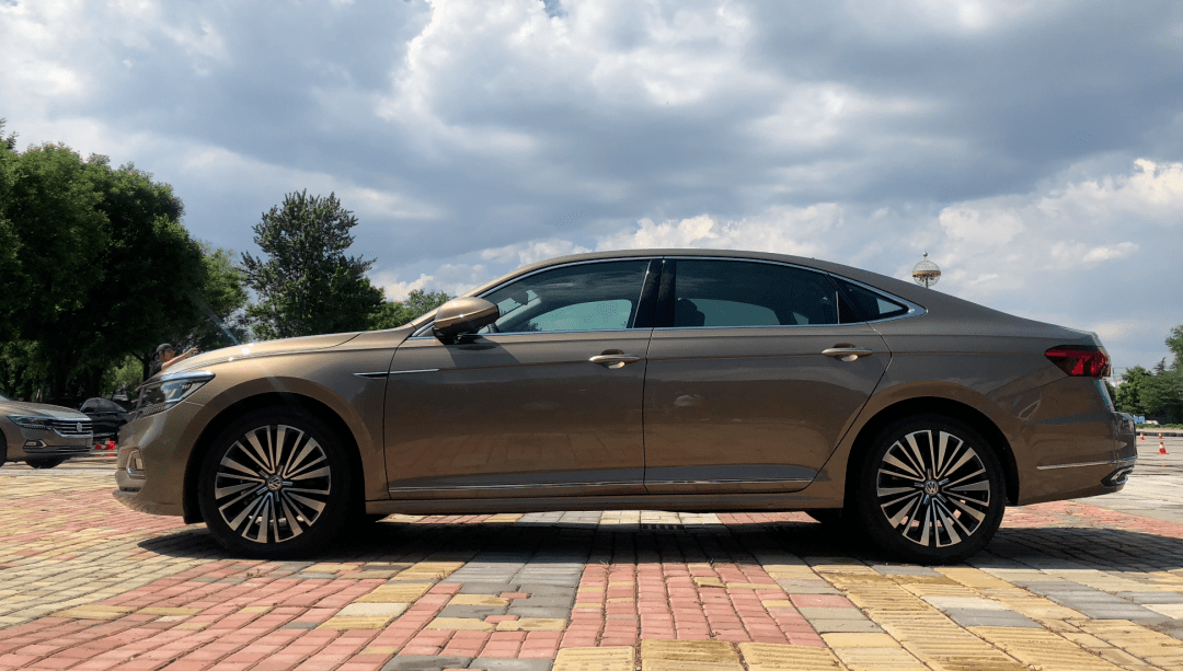 小改随大流，体验新款帕萨特智慧车联系统_搜狐汽车_搜狐网