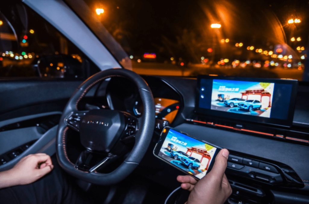 新宝骏RS-3和长安CS35PLUS哪个好？既有颜还智能选它没错_搜狐汽车_搜狐网