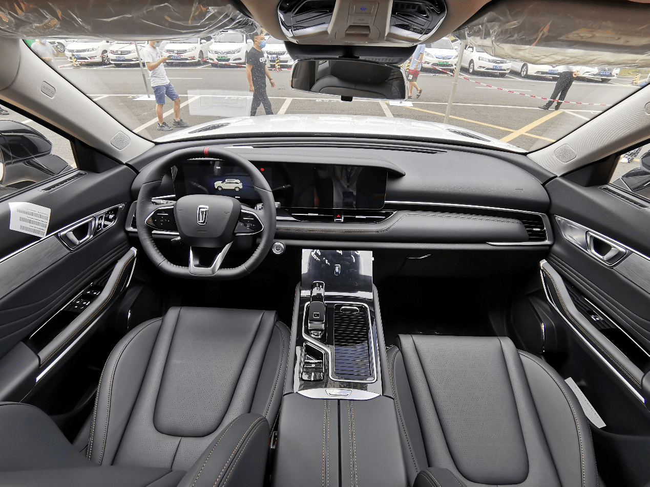 搭载2.0T发动机+爱信6AT，奔腾T99运动版西南区售15.99万起_搜狐汽车_搜狐网