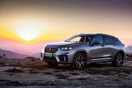 先进电池设计+Pi4平台，WEY VV7 PHEV拒绝成为最“亮”的仔！_搜狐汽车_搜狐网