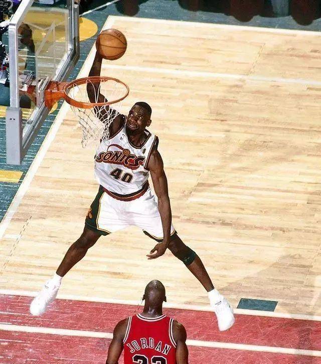 NBA著名悬案：1996年总决赛，乔丹抢了罗德曼的FMVP？-搜狐大视野-搜狐新闻