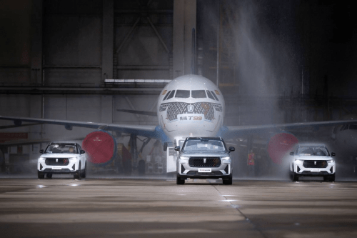 2.0T+6AT黄金动力组合，奔腾T99高颜值外表下的强劲内“芯”_搜狐汽车_搜狐网