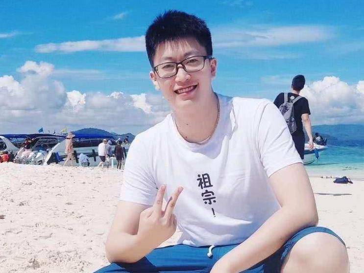 2021年LPL首个倒霉蛋！Mact才领了大红包，随后就被抬出解说席-搜狐大视野-搜狐新闻