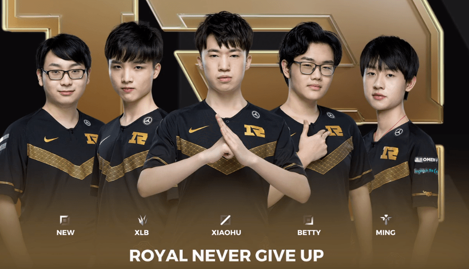 RNG小虎一波团战0输出，全靠Betty拯救了他，UZI：互相喂饭！_远古