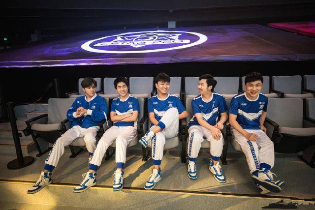 王者荣耀：重返巅峰尚早！eStar2-1拿下TS，一洗前耻！运气而已_诺言