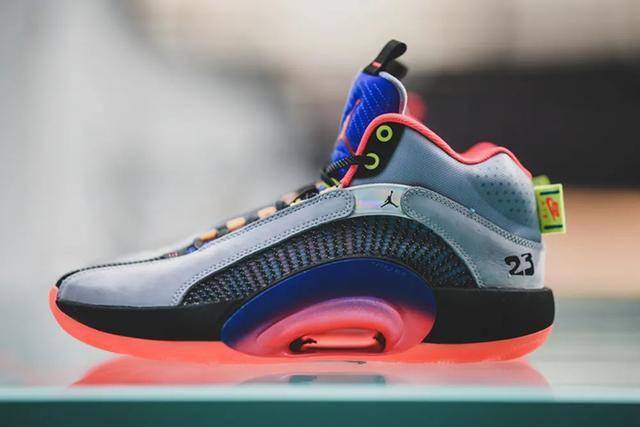 球鞋圈春晚！AJ35 深夜刷爆全网！入手前有一点必须要知道_搜狐汽车_搜狐网