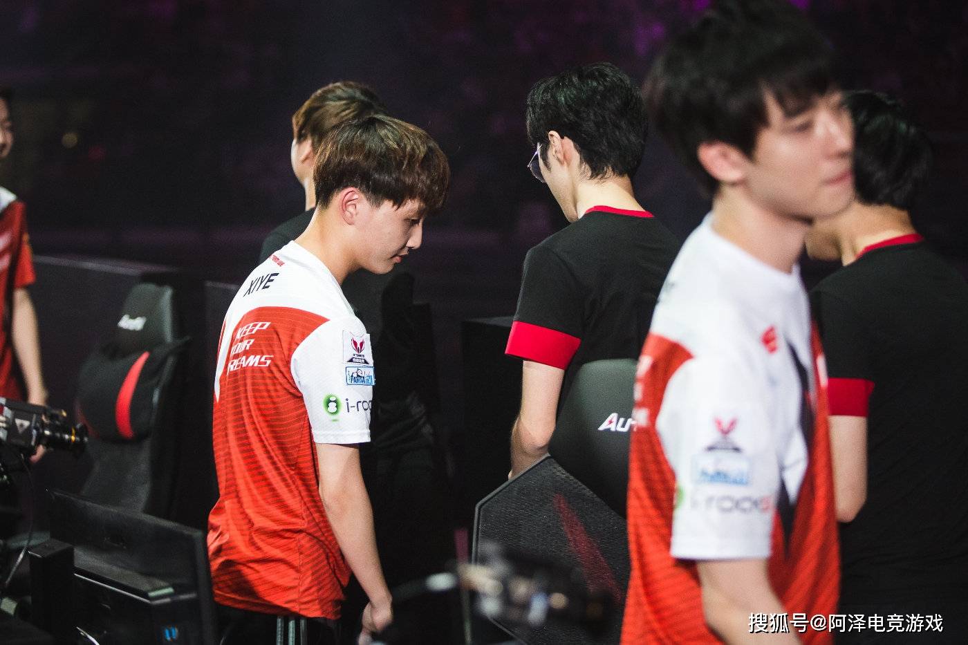 【LPL选手故事】LGD.xiye—如一_比赛