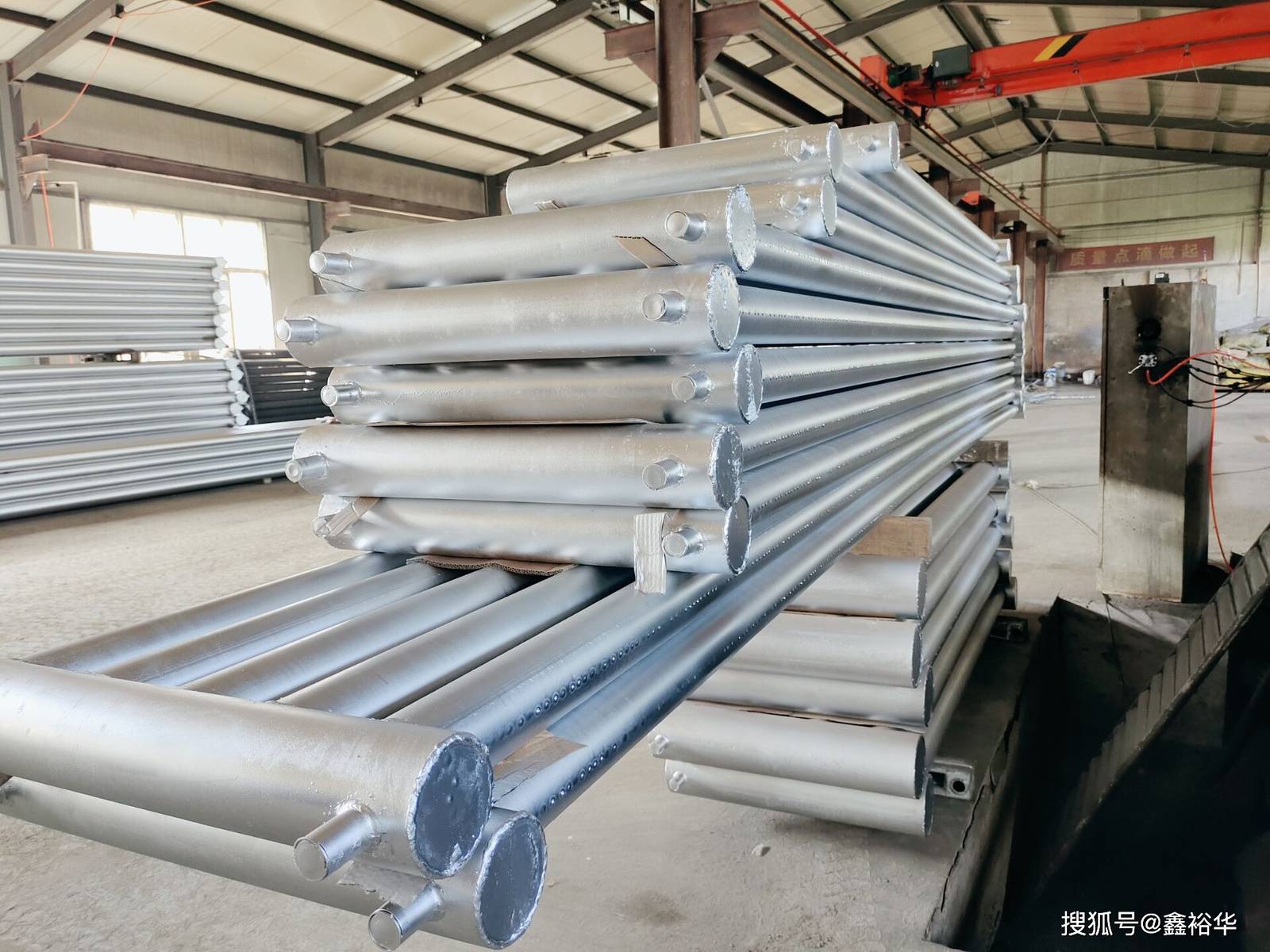 D133光面管散热器-搜狐大视野-搜狐新闻