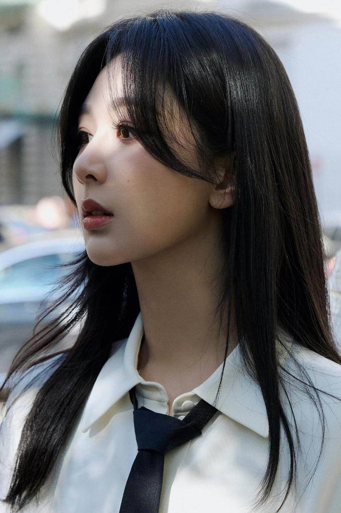 杨紫好美呀，满满的高级感yyds时尚girl-搜狐大视野-搜狐新闻