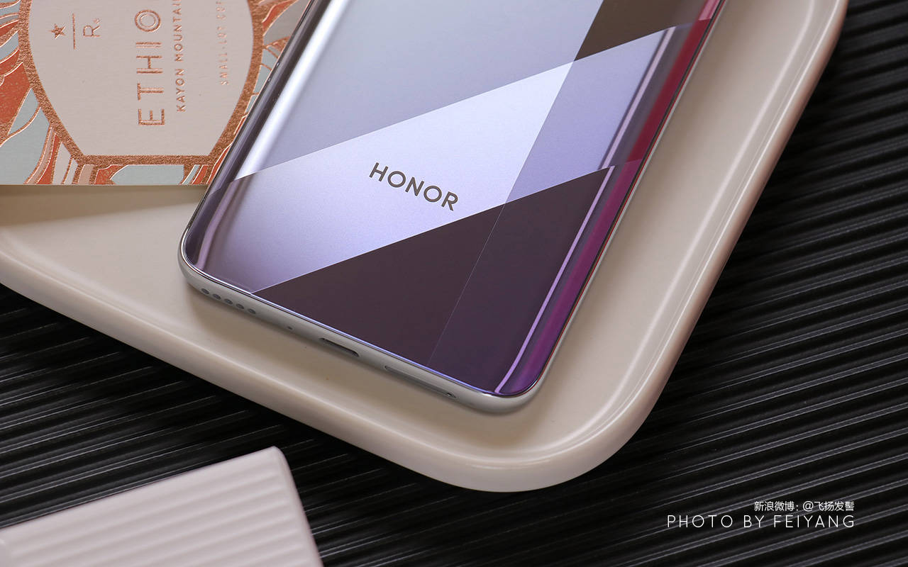 麒麟820配90Hz屏，荣耀X10 光速银版实拍图赏-搜狐大视野-搜狐新闻