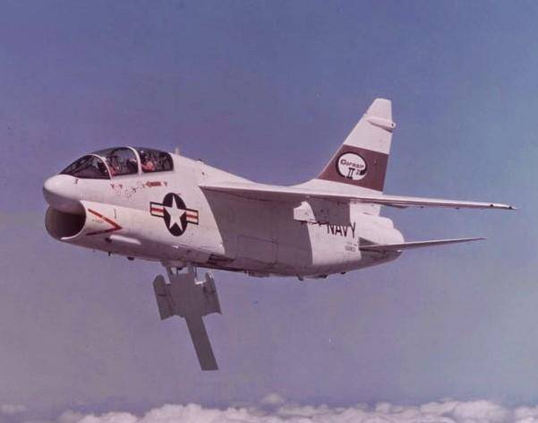 记忆中的战斗机7|A-7攻击机-搜狐大视野-搜狐新闻