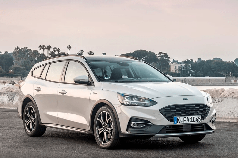 顺应国人喜好、前脸略微调整 福克斯旅行版白车身下线_搜狐汽车_搜狐网