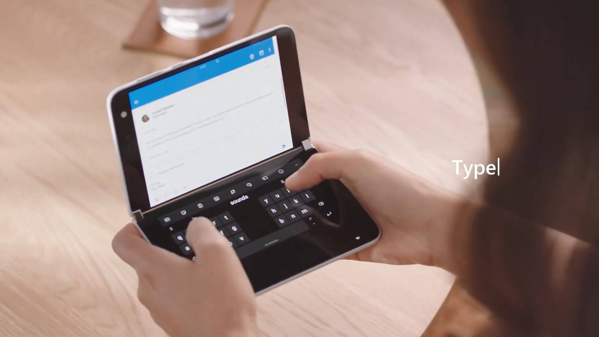 写在Surface Duo发售之前：就算抛开硬件不谈，还是很尴尬-搜狐大视野-搜狐新闻