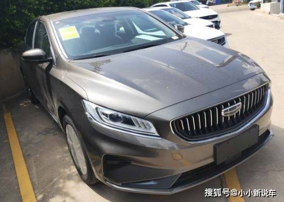 2021款吉利博瑞实车现身，钛金灰车身很大方，1.8T踩出300扭矩！_搜狐汽车_搜狐网