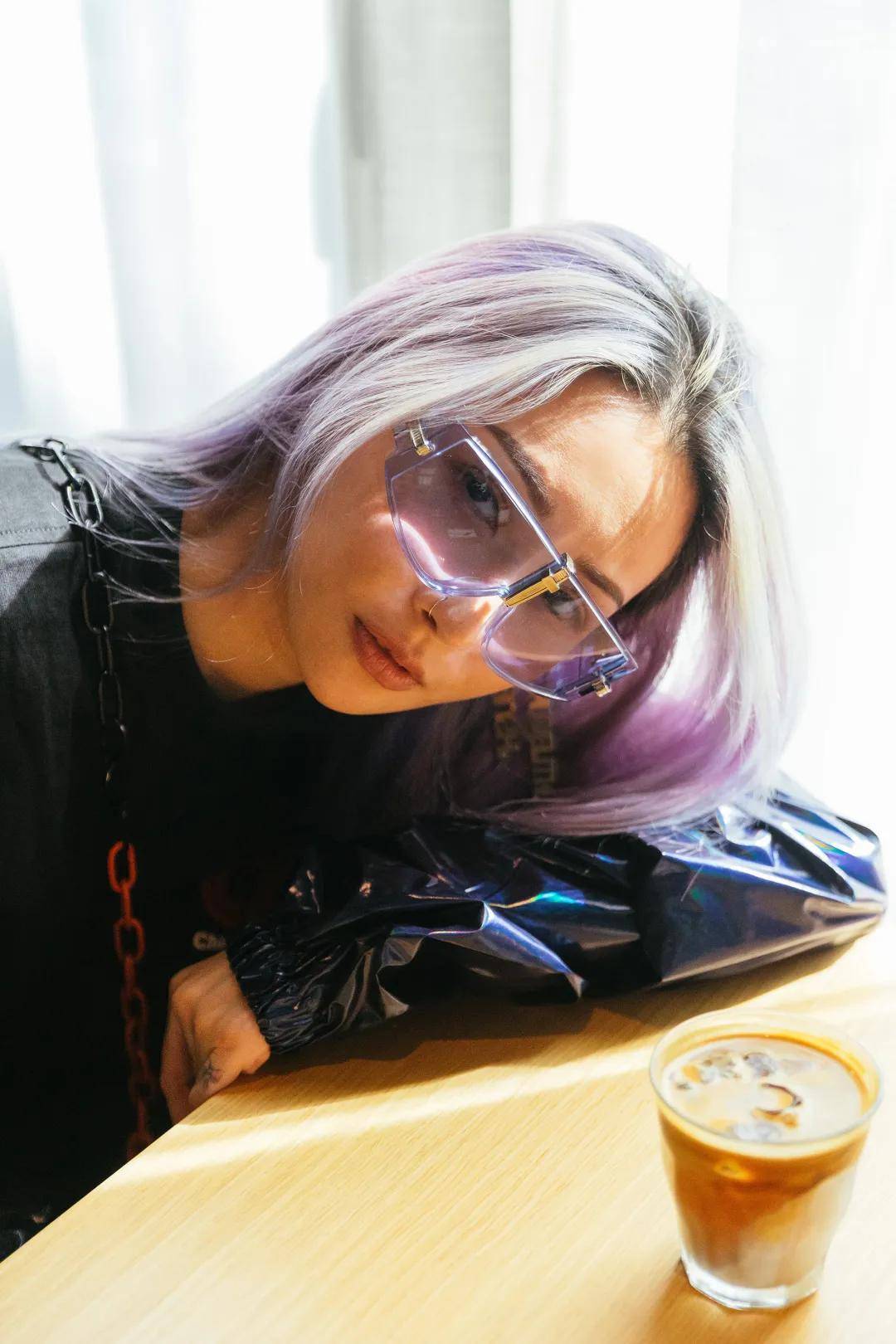 对话华人最强女DJ KUROMI │坚持初心，保持热爱，你就能成为最特别的-搜狐大视野-搜狐新闻