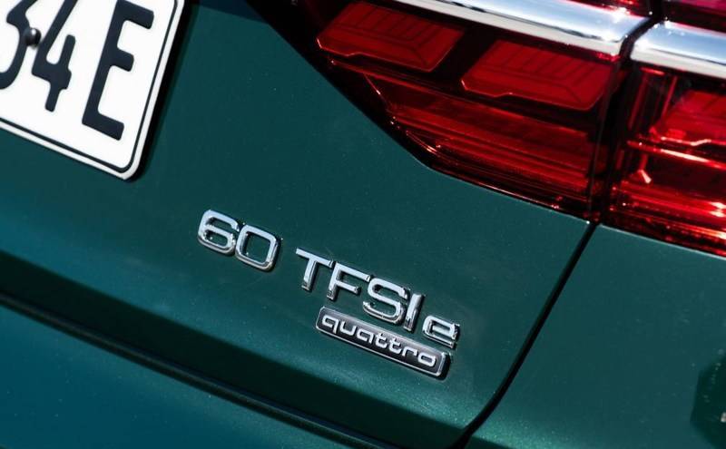 奥迪A8L也出混动版了，纯电续航40km，或108.9万起-搜狐大视野-搜狐新闻