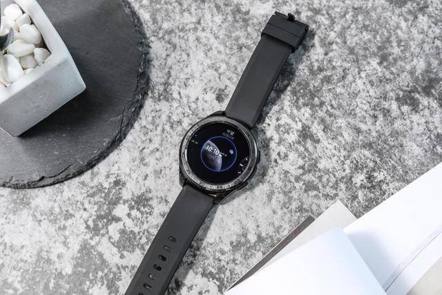 vivo WATCH美图赏析：出道即巅峰，不仅有颜还有料-搜狐大视野-搜狐新闻