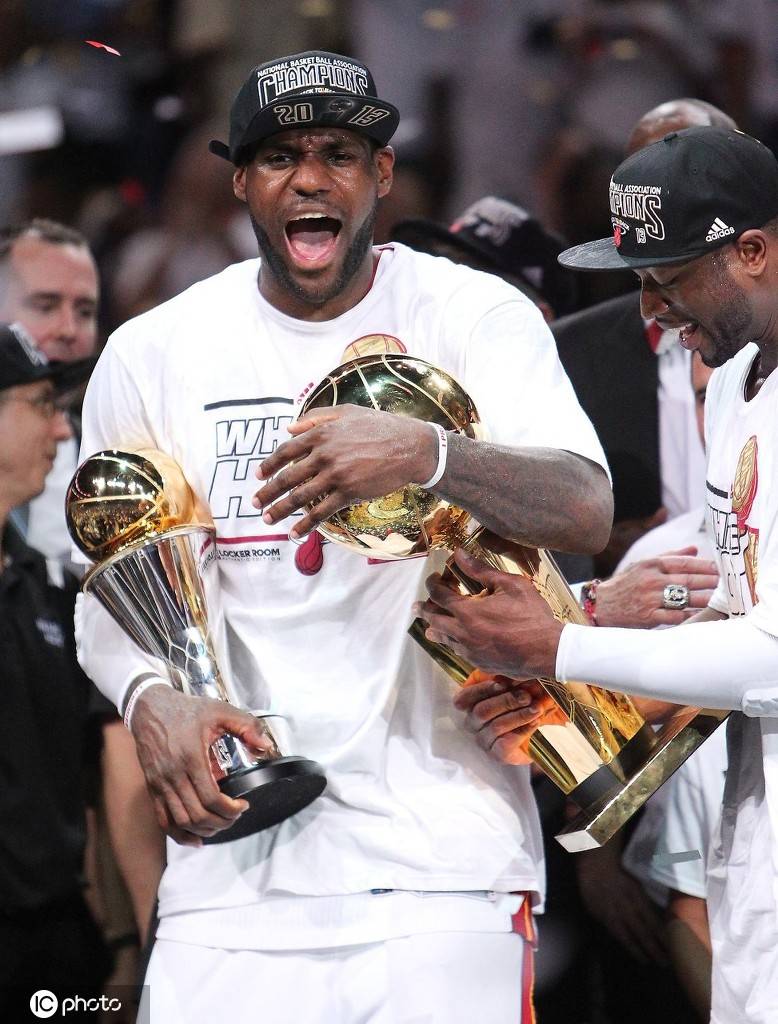 组图: NBA21世纪的FMVP 詹皇四度当选奥尼尔三连庄-搜狐大视野-搜狐新闻