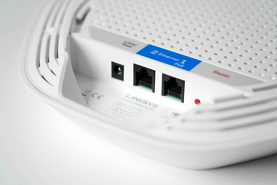 科幻外表下的稳定内核 Linksys LAPAC2600C无线AP评测-搜狐大视野-搜狐新闻