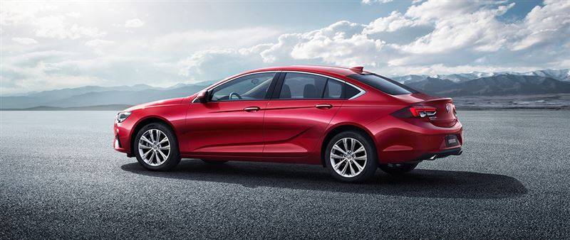 同样来自上汽，帕萨特和君威谁是更好的中型车？_搜狐汽车_搜狐网