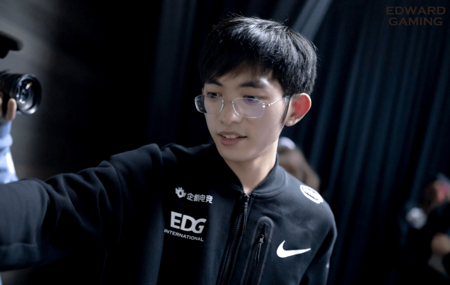 EDG、DK领衔！四大赛区榜首队伍一览_本赛季
