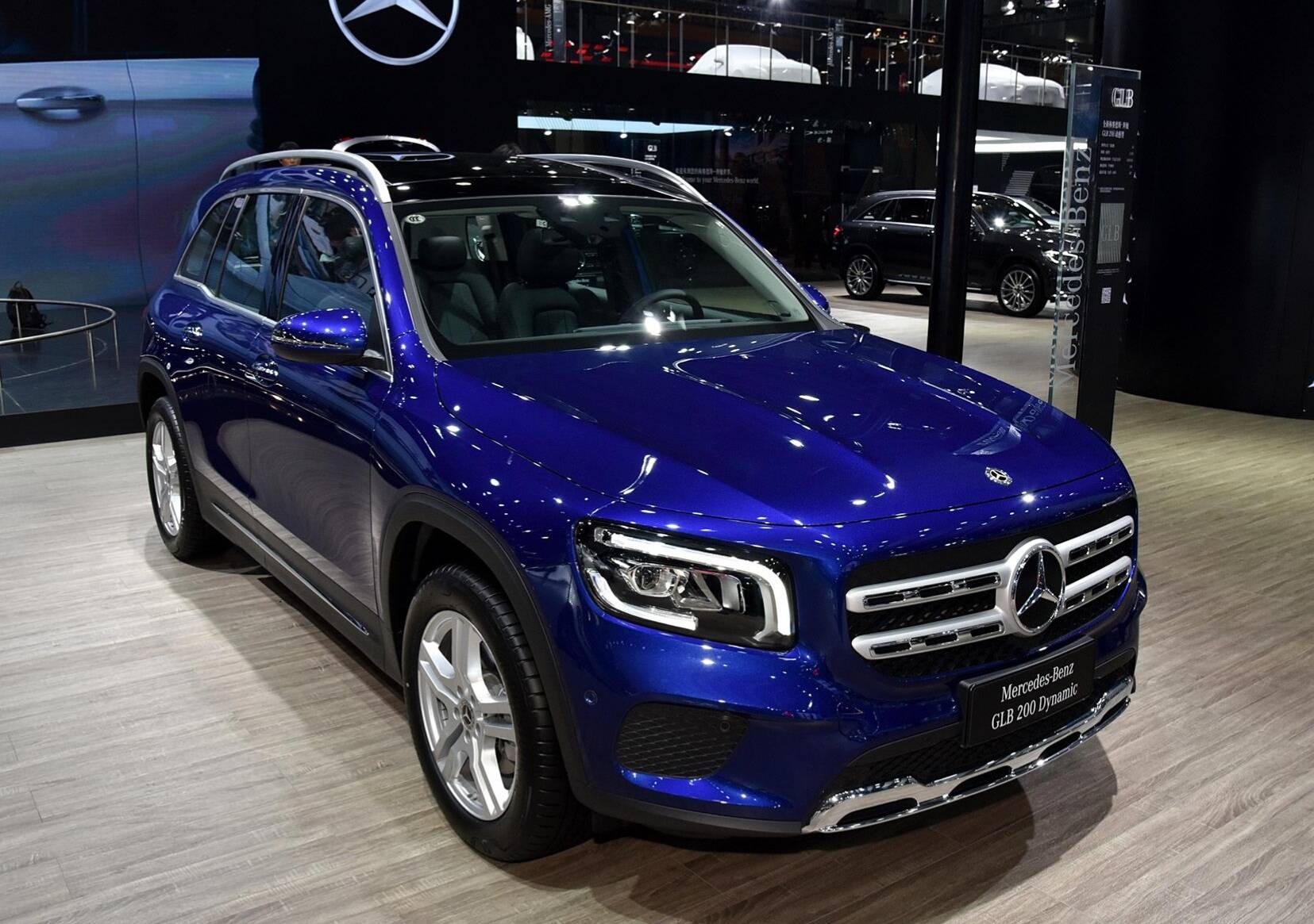 2021款奔驰GLB，7座+1.3T，落地30万，比X1大气_搜狐汽车_搜狐网