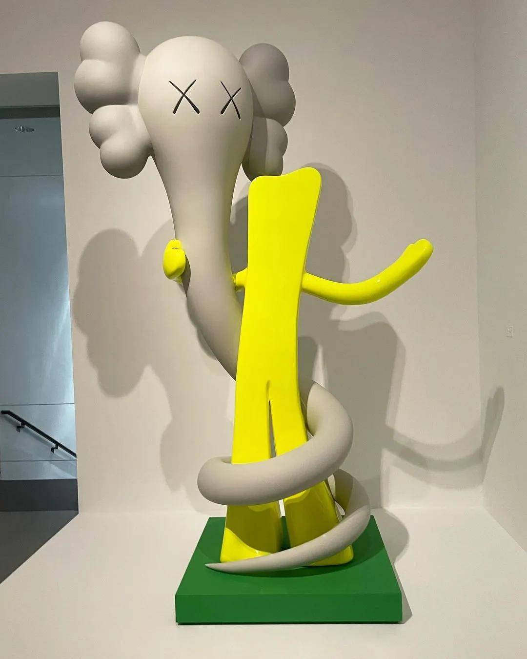 KAWS 纽约个展 | 最详尽展品介绍及展览图集 [100P]_Michael