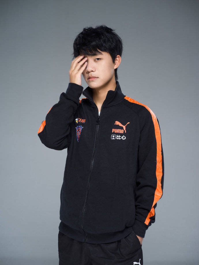 2021年王者荣耀春季赛 DYG定妆照-搜狐大视野-搜狐新闻