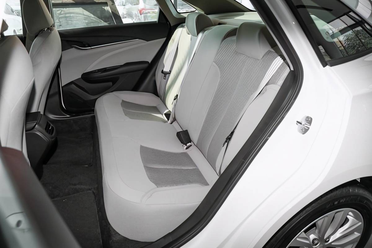 十万元家用车选哪款？这车1.5L+6at，油耗5.9L，真省油_搜狐汽车_搜狐网