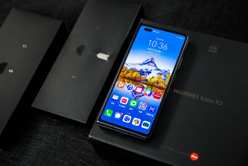 更完美的折叠，可当主力机 华为Mate X2图赏-搜狐大视野-搜狐新闻