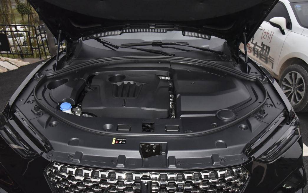 实拍国产“宝马X6”，VV7GT体现中式豪华，入门就带2.0T_搜狐汽车_搜狐网