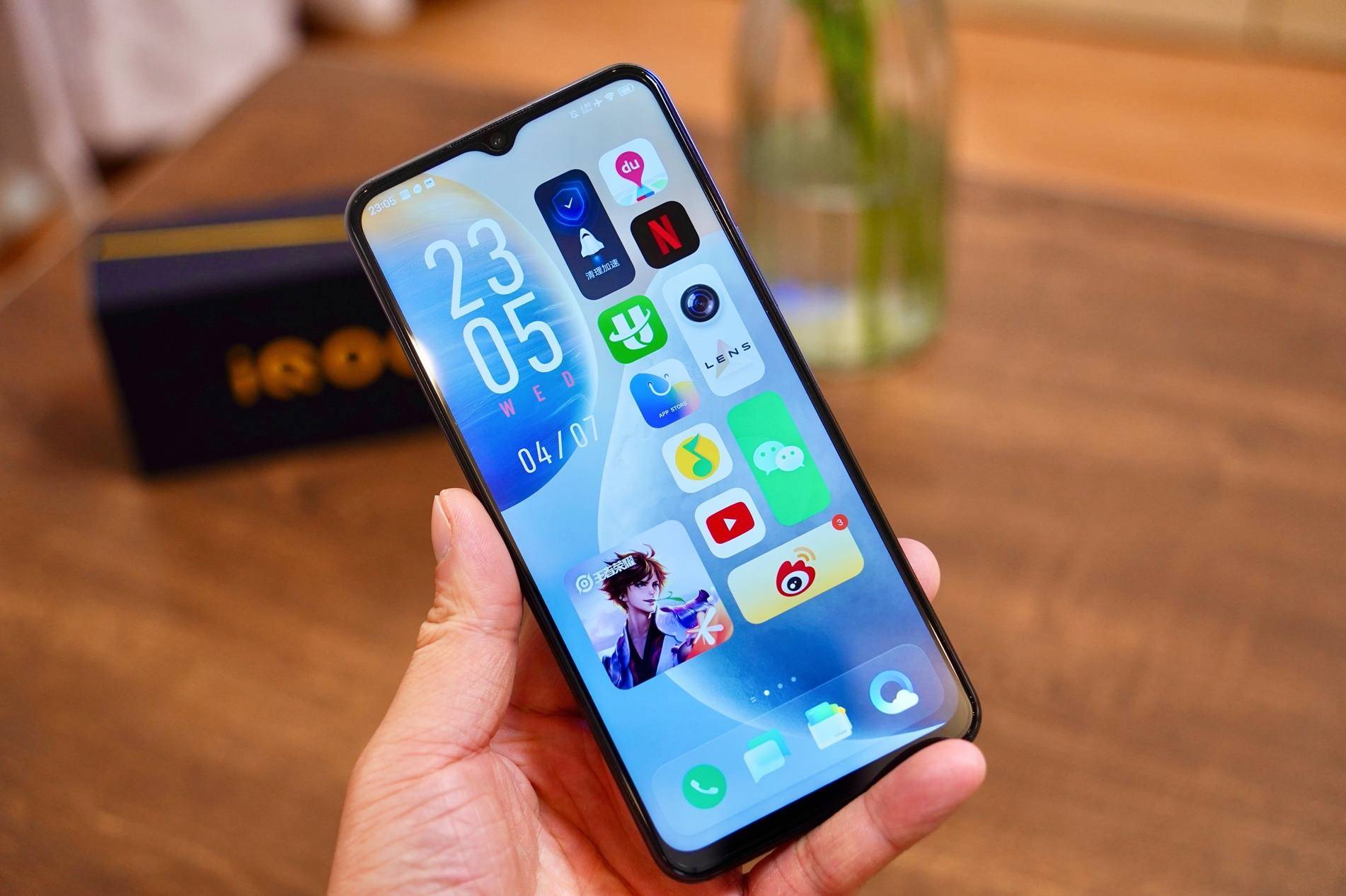 这也太能打了，iQOO Z3千元价格畅快综合体验_vivo