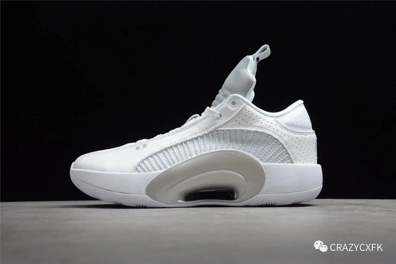 篮球鞋评测 Air Jordan 35 Low White Metallic 乔丹AJ35低帮金属白银_鞋帮