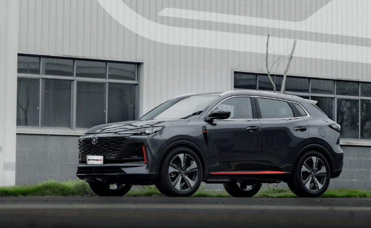 内外兼修 颠覆性的升级 第二代长安CS55 PLUS开启预售 10.69万元起_搜狐汽车_搜狐网