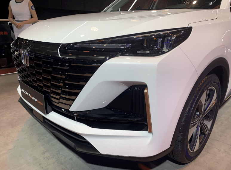 第二代长安CS55 PLUS预售10.69万起，能正面刚得动哈弗H6吗？_搜狐汽车_搜狐网