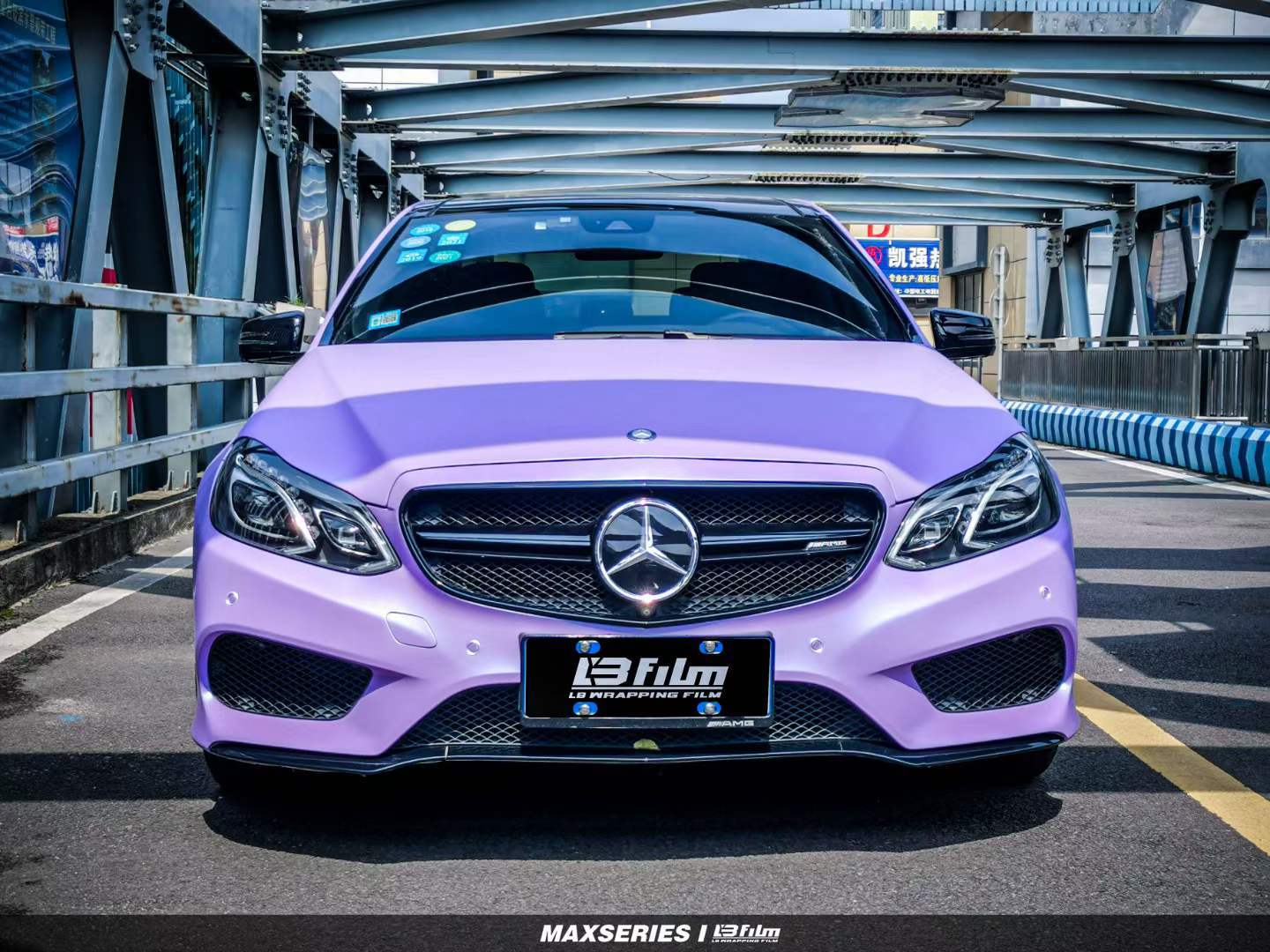 北京奔驰-E320L全车贴膜LB改色膜梦幻极光蓝_搜狐汽车_搜狐网