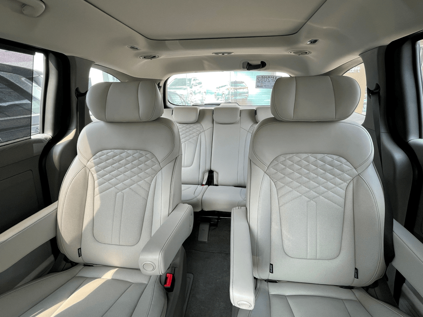 MPV市场的“搅局者”！轴距超3米，入门就配8AT，预售17.58万起_搜狐汽车_搜狐网