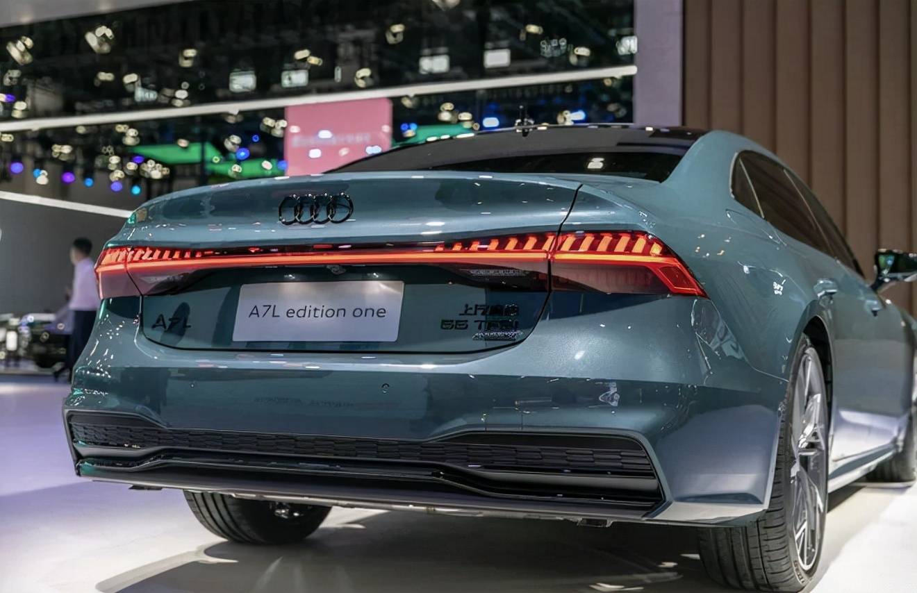 奥迪A7L投产 顶配77.77万 标配3.0T！_搜狐汽车_搜狐网
