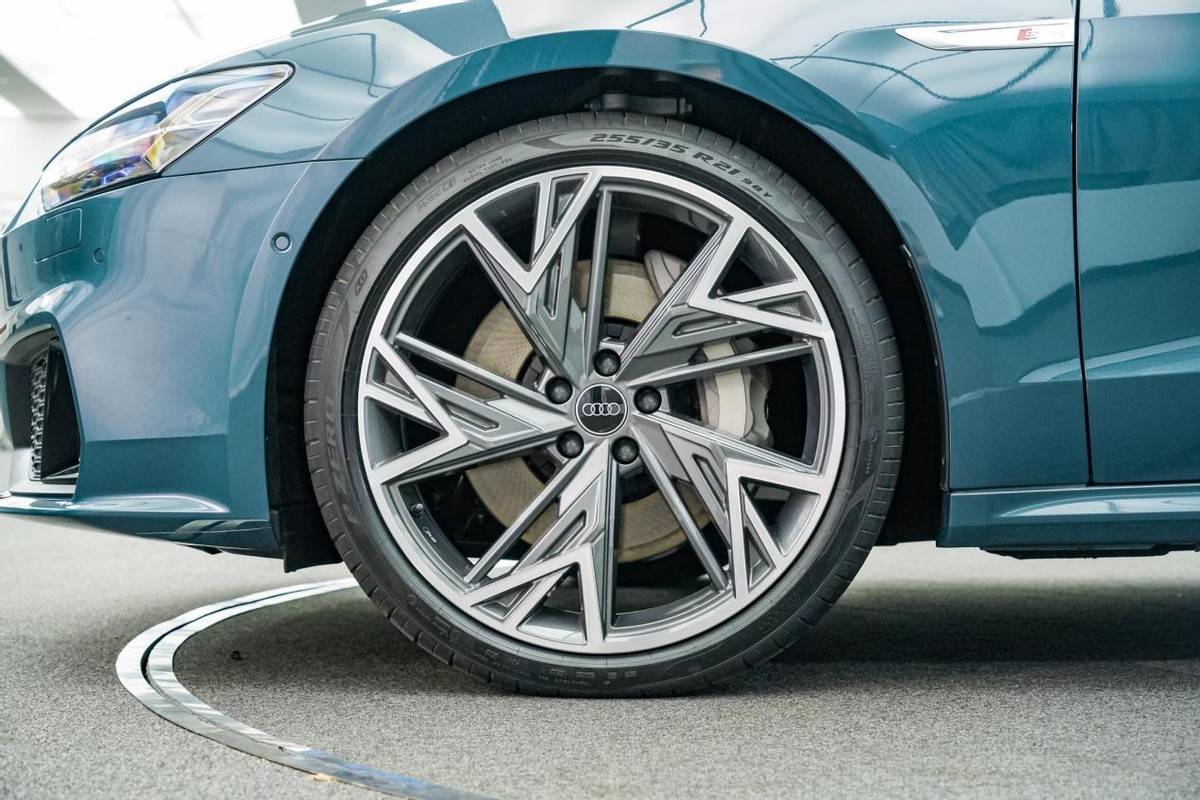 标配3.0T V6+7DCT，上汽奥迪A7L正式开启预售，59.97万起能买吗？_搜狐汽车_搜狐网