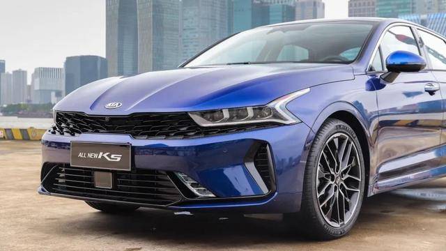 一年省下一部iPhone 13！起亚K5凯酷竟比凯美瑞还省？_搜狐汽车_搜狐网