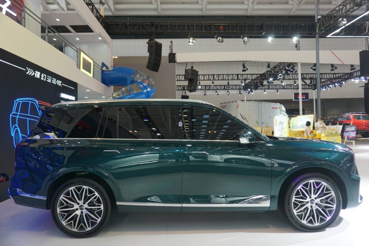 订单破5000，第二代传祺GS8下线，预售18.88万起_搜狐汽车_搜狐网