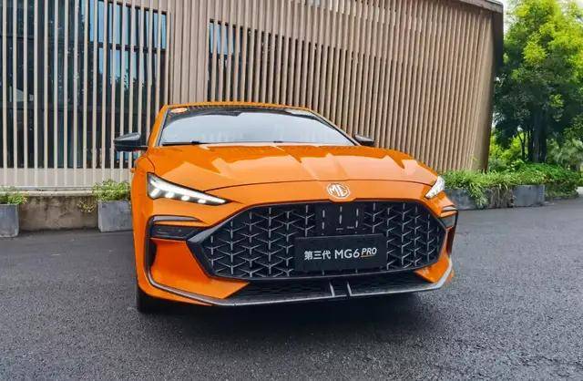 谁说长大后，就不能继续“追风”？试驾第三代MG6 PRO_搜狐汽车_搜狐网