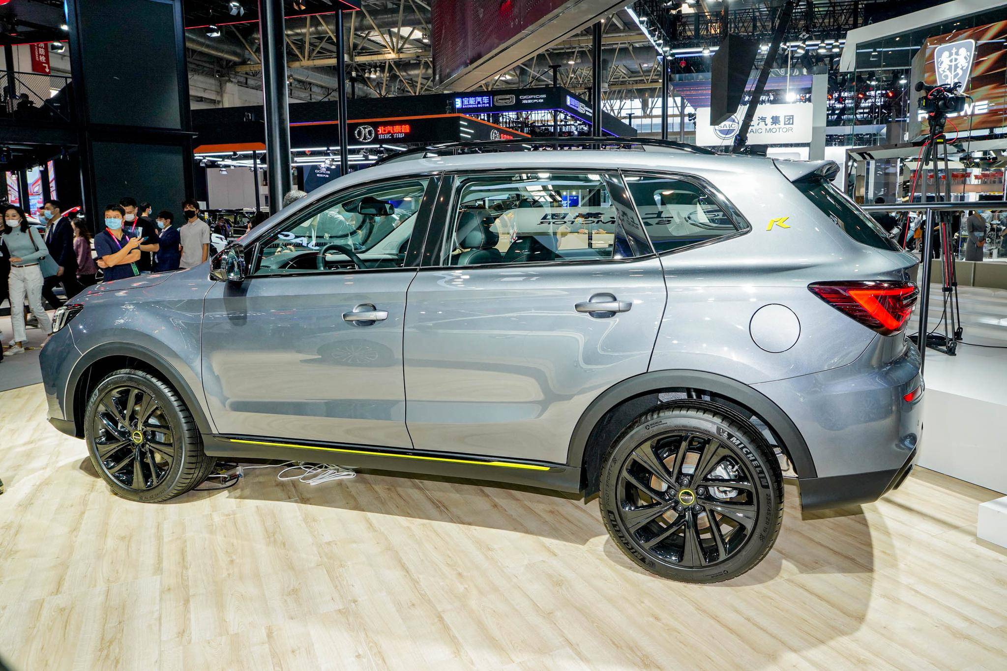 售价小幅下调 新款荣威RX5 ePLUS上市 15.28万起_搜狐汽车_搜狐网