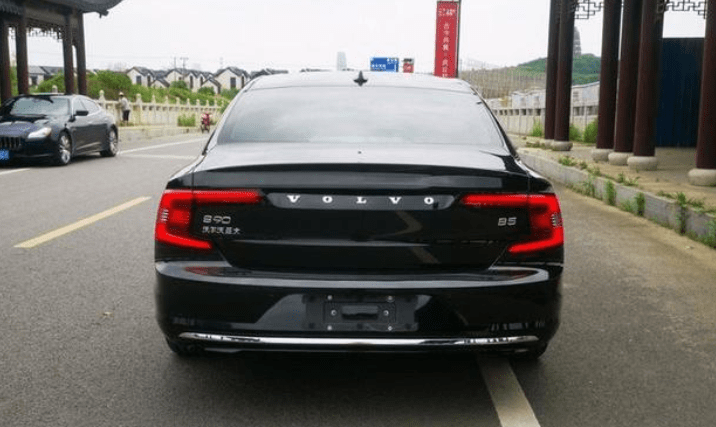 月均售3200余台，被红旗H9压制，沃尔沃S90怎么了？_搜狐汽车_搜狐网