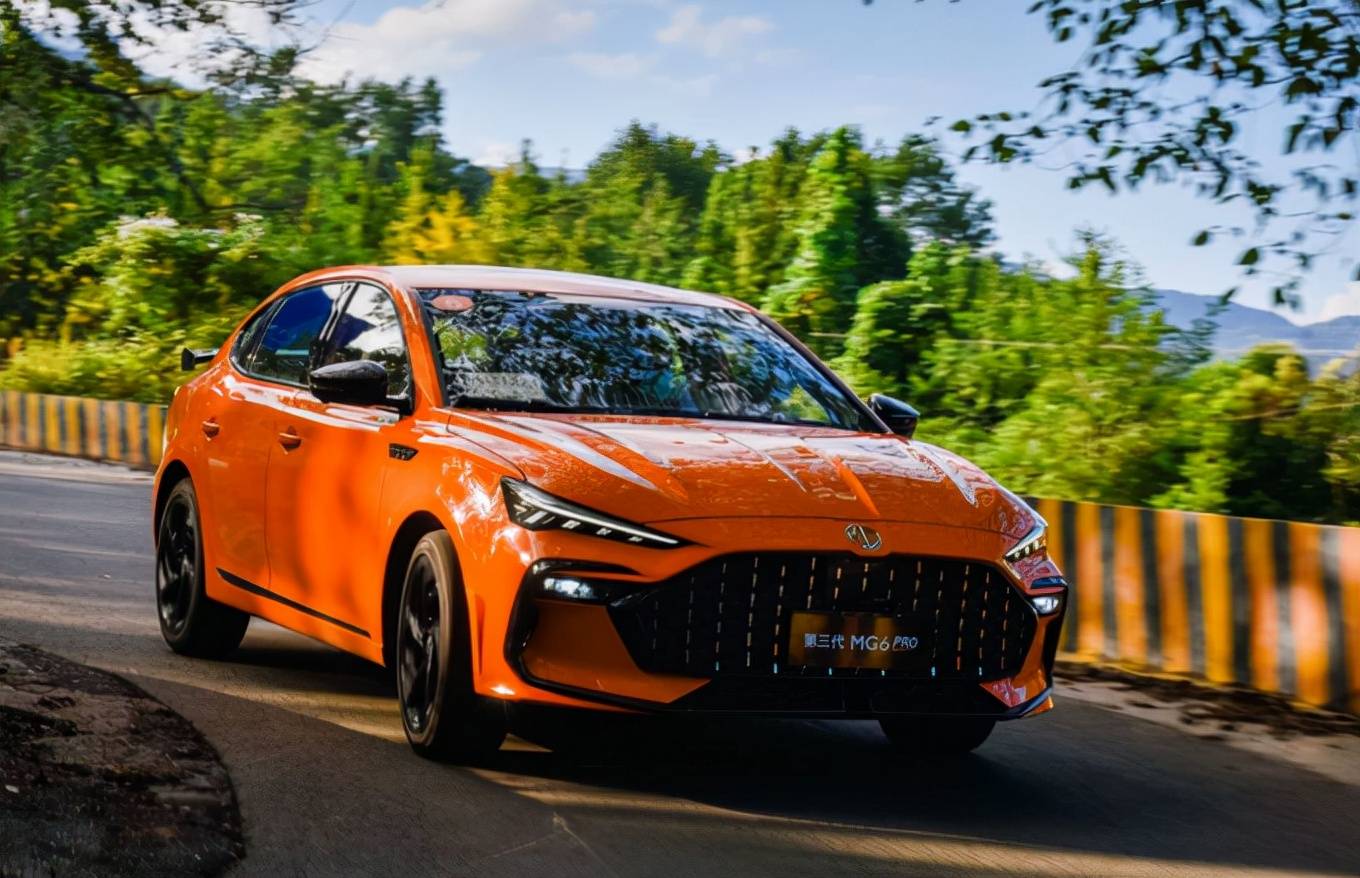 未来感爆棚、运动属性强烈的领克03，能否比MG6 PRO更抓人眼球_搜狐汽车_搜狐网