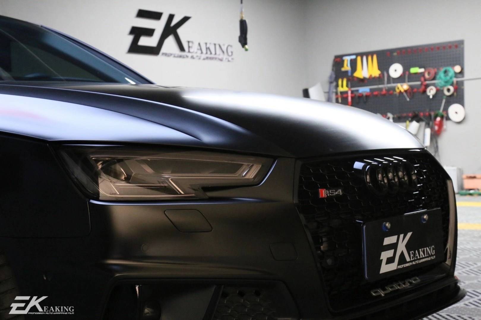 EK改色膜：奥迪A4L改色电光金属黑_搜狐汽车_搜狐网