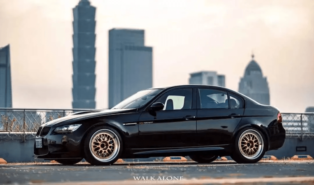 自吸V8绝唱，情怀四门宝马M3（E90）_搜狐汽车_搜狐网