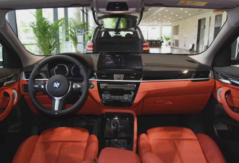 德系入门级豪华SUV如何选？奥迪Q2L对比宝马X2_搜狐汽车_搜狐网