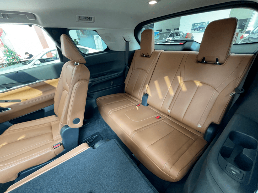 探店全新QX60：比雷克萨斯RX、GV80更好，凭什么只说我贵？_搜狐汽车_搜狐网